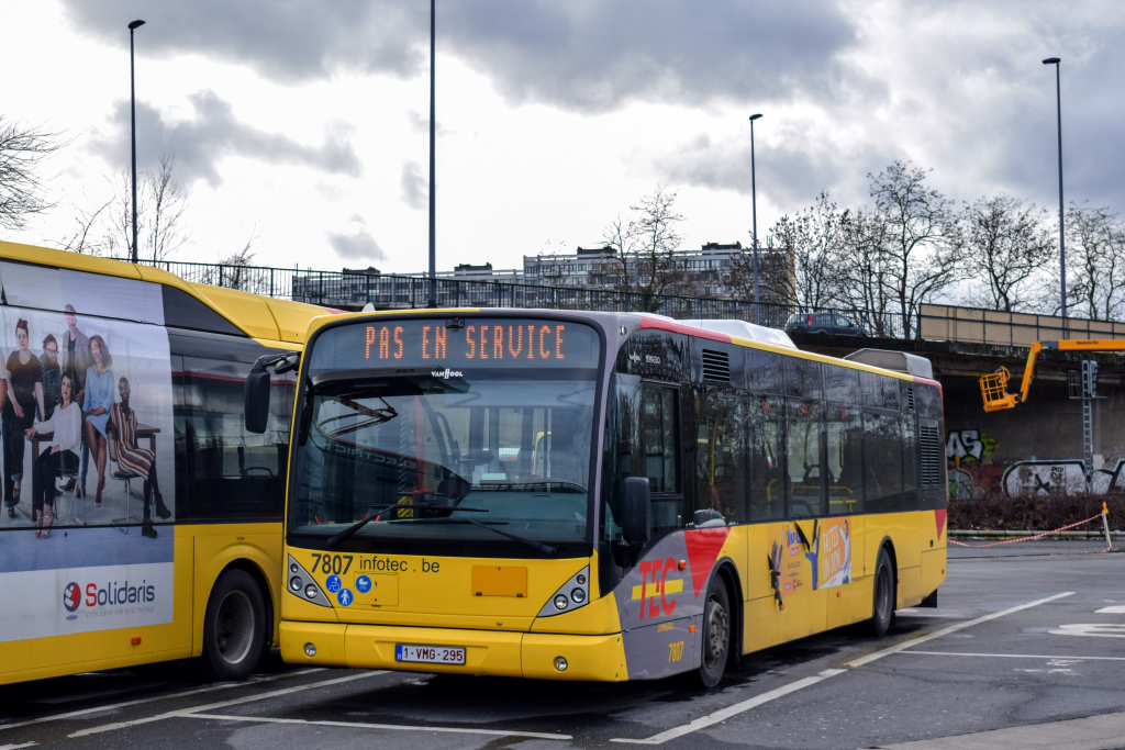 Charleroi, Van Hool New A330 # 7807 — Photo — BUSPHOTO