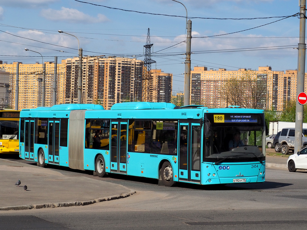 Saint Petersburg, MAZ-216.066 # 2454 — Photo — BUSPHOTO