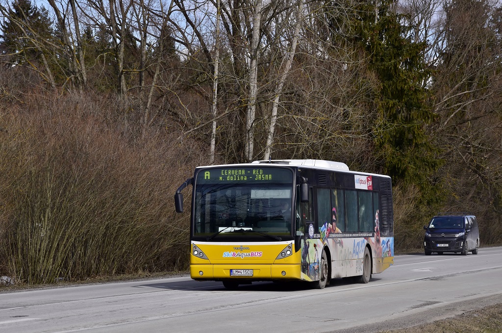Liptovský Mikuláš, Van Hool New A330 # LM-415CU — Photo — BUSPHOTO