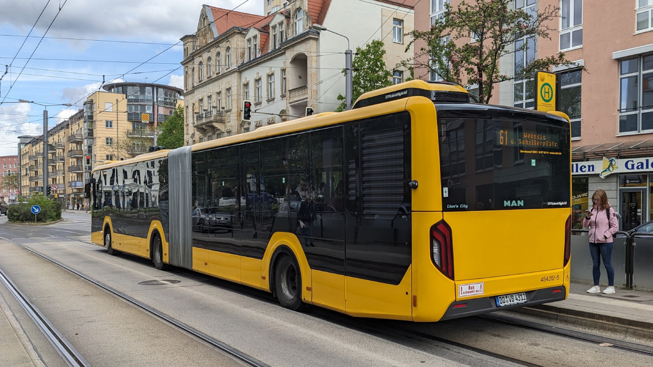 Dresden, MAN 18C Lion's City NG360 EfficientHybrid # 454 312-5 — Photo — BUSPHOTO