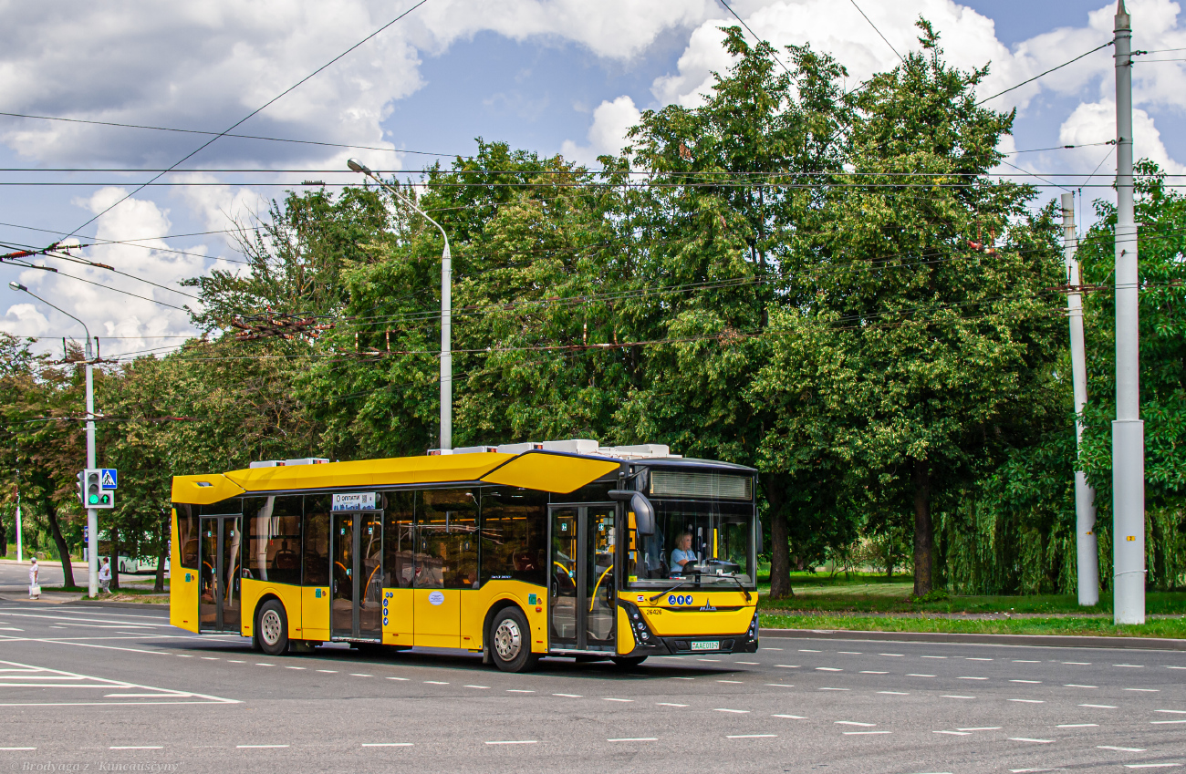 Minsk, MAZ-303.Е10 # 026426 — Photo — BUSPHOTO