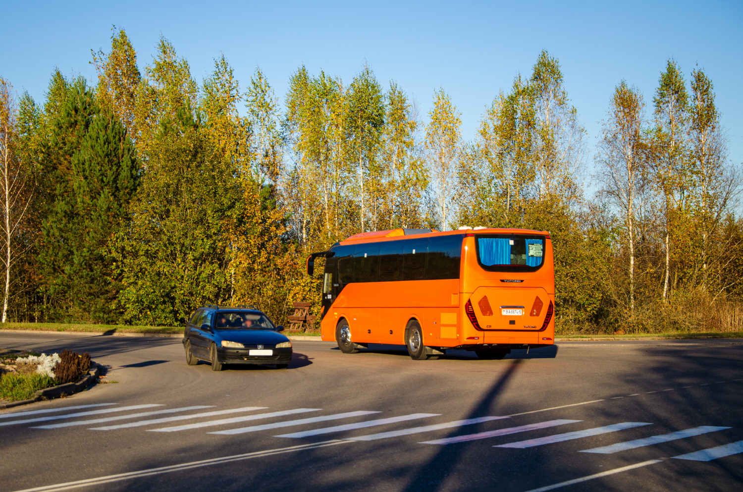 Pleschenici, Yutong C9 # ВА 6674-5 — Photo — BUSPHOTO