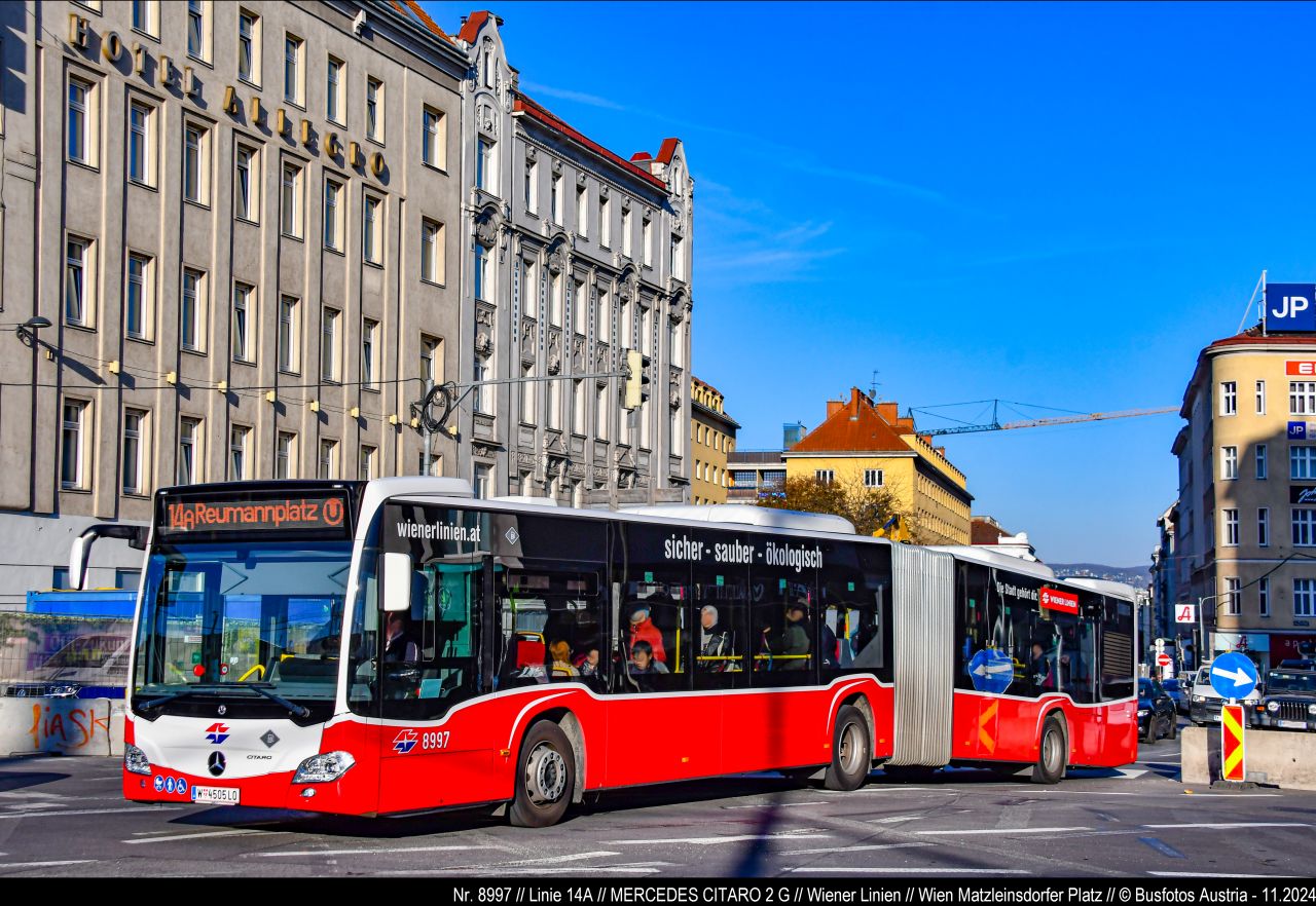 Vienna, Mercedes-Benz Citaro C2 G # 8997 — Photo — BUSPHOTO