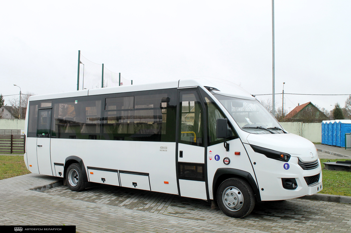 Molodechno, Neman-420423 # ВА 9315-5 — Photo — BUSPHOTO