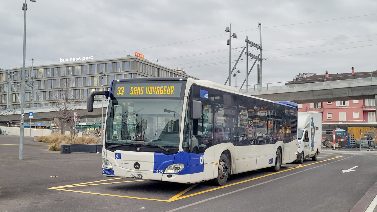 Lausanne, Mercedes-Benz Citaro C2 # 425 — Photo — BUSPHOTO