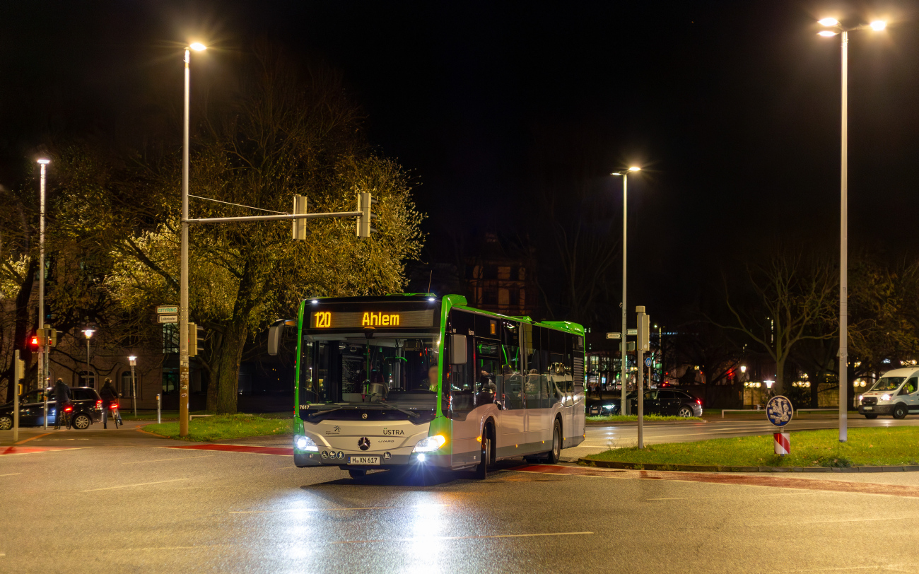 Hannover, Mercedes-Benz Citaro C2 Hybrid # 7617 — Photo — BUSPHOTO